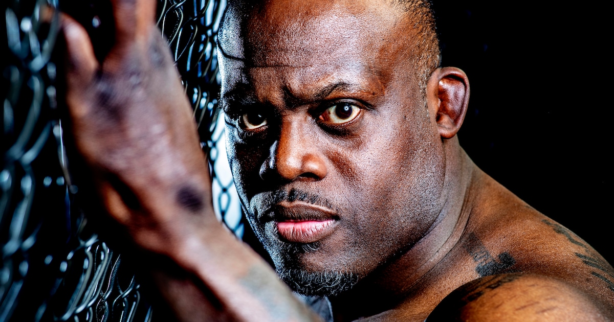 Op deze datum vecht Melvin Manhoef in Bellator MMA tegen Yoel Romero ...