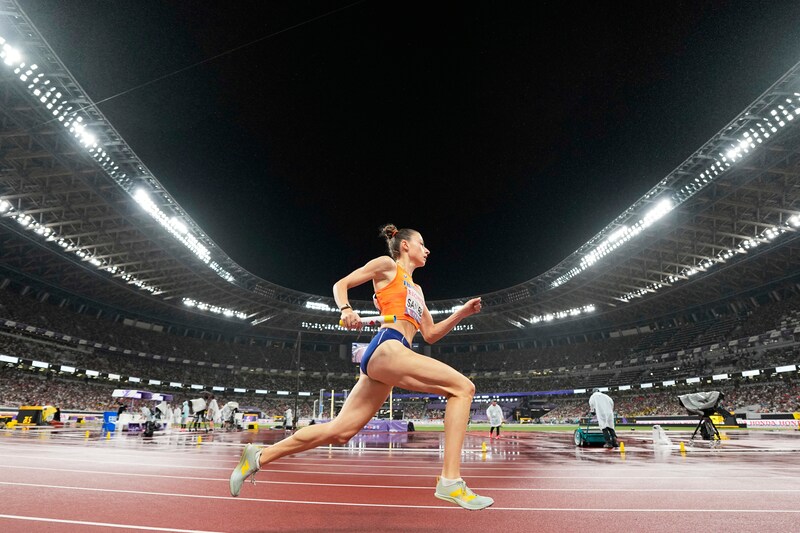 Prijzenpakker Saalberg verklaart succes oranjevrouwen: ‘Femke Bol heeft ...