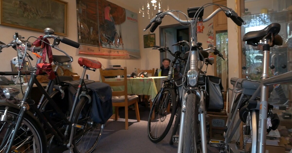 Fietsmeneer nog steeds verknocht aan fietsenharem | Binnenland | ed.nl