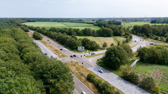 Berucht kruispunt N270 wordt veiliger: flitspalen komen eraan | Arjen Vos | ed.nl