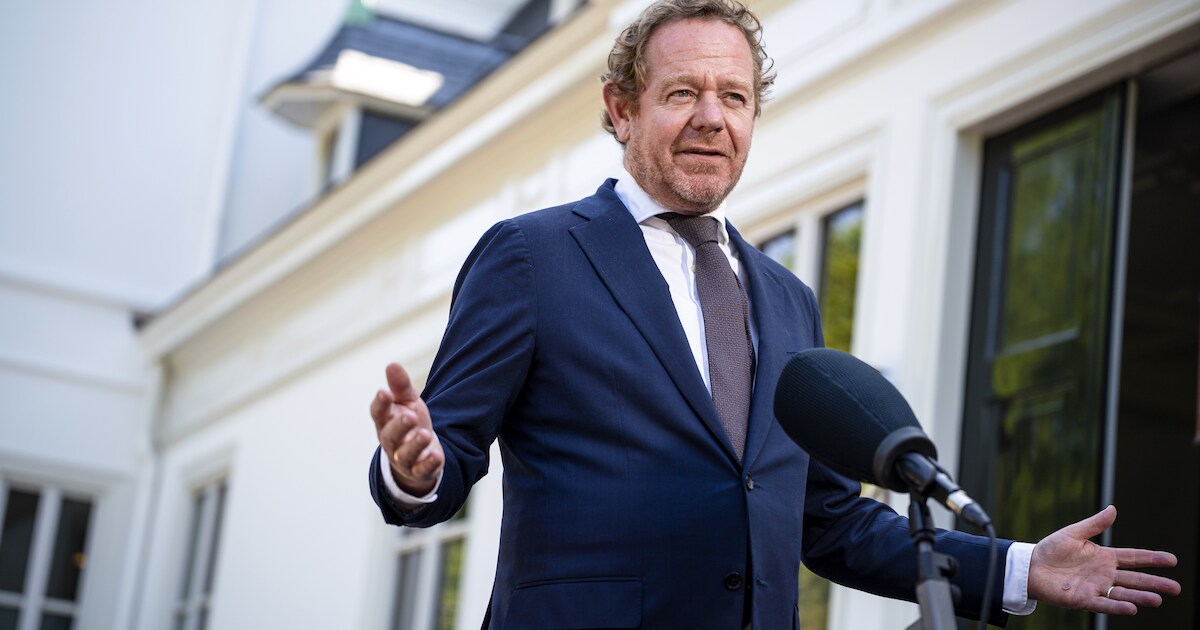 VVD-leider Yesilgöz reageert fel op Douwe Bob-kwestie, ministers zijn ...