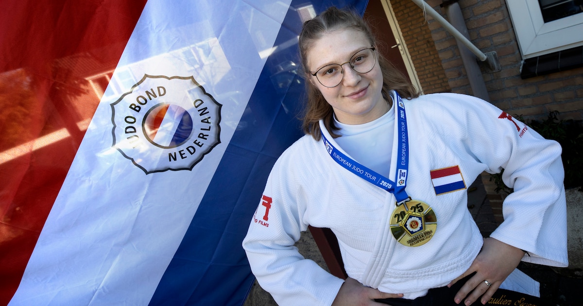 Nuenen eert succesvolle judoka Paulien Sweers met een gouden penning ...