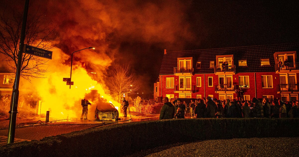 Nieuwsjaarsvuur in Veen op z’n beloop laten? ‘Dat kruispunt moet écht ...
