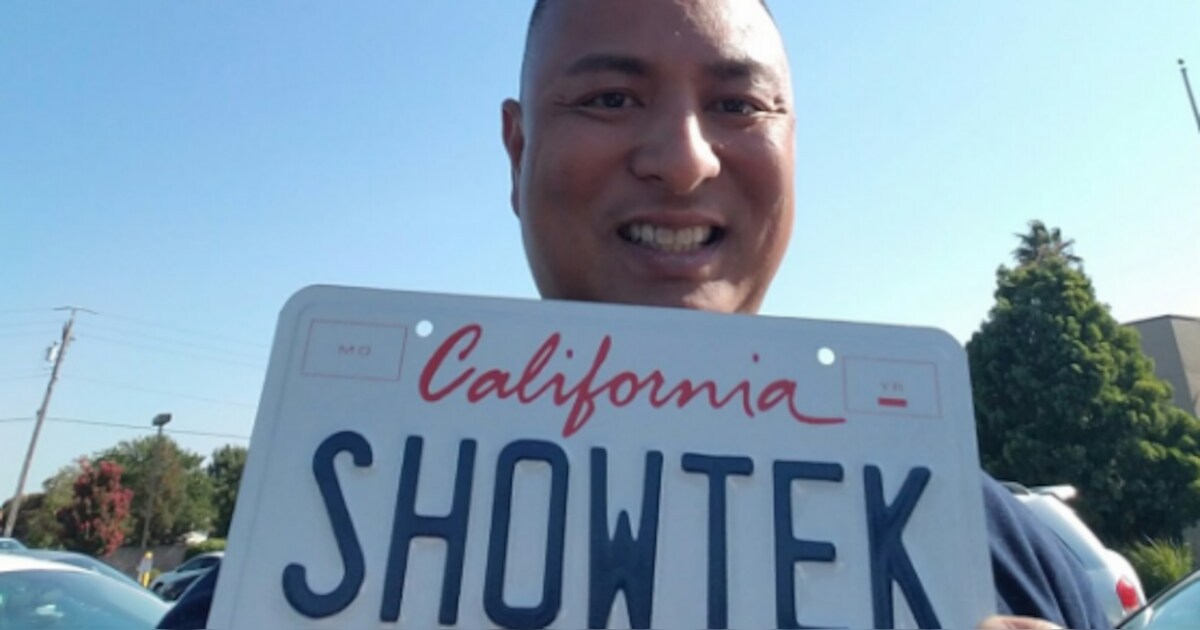 Amerikaan eert DJ-duo Showtek uit Eindhoven met kentekenplaat | Default ...