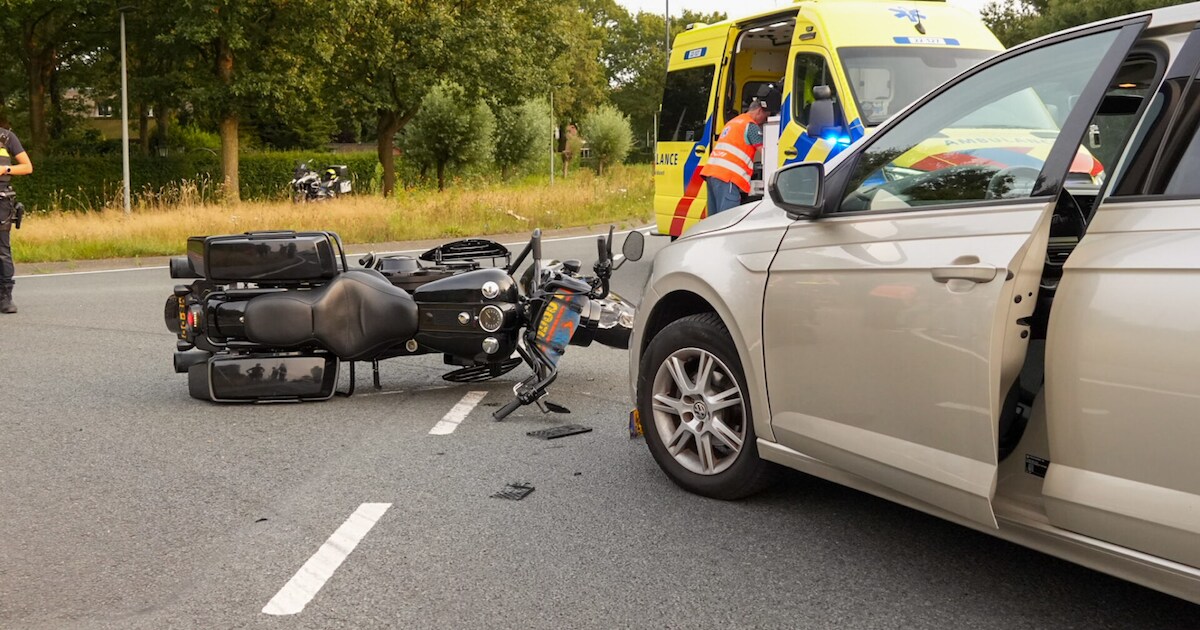 Motorrijder gewond bij botsing met auto in Helmond | Helmond | ed.nl