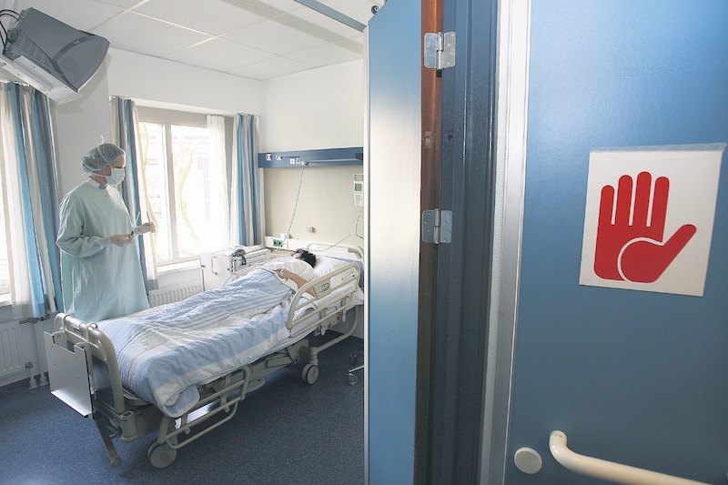 MRSA-bacterie opgedoken in Elkerliek Ziekenhuis, patiënten krijgen ...