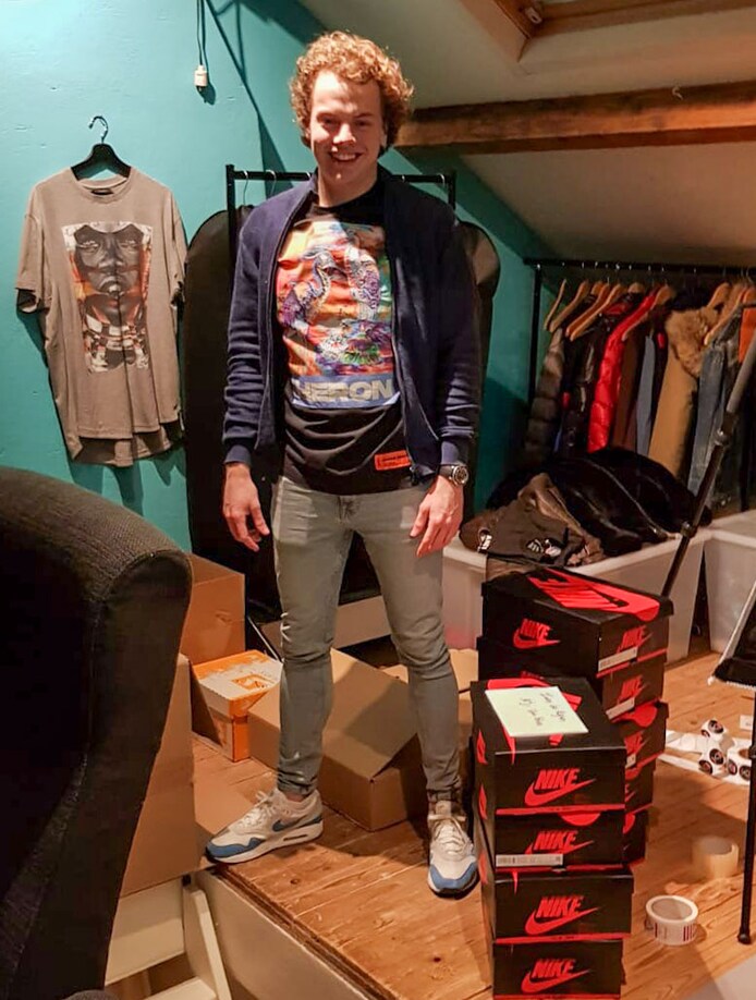 Indy (27) begon op zolder en draait nu miljoenenomzet: ‘Zei tegen mijn ...