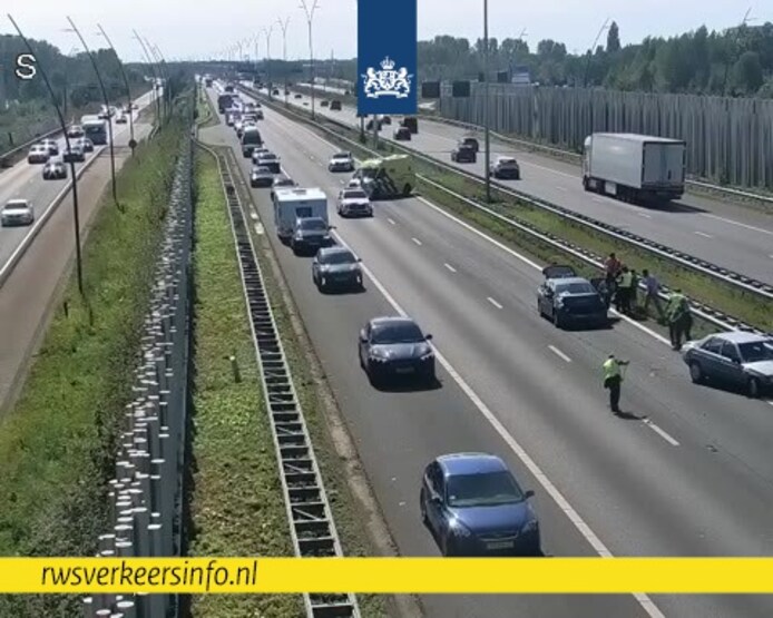 File op A2 door ongeluk | Eindhoven | ed.nl
