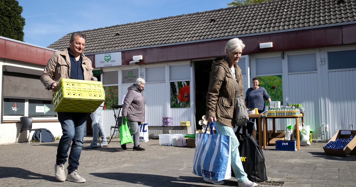 ‘De armoede groeit en de overheid laat mensen in de steek’ | Opinie | ED.nl