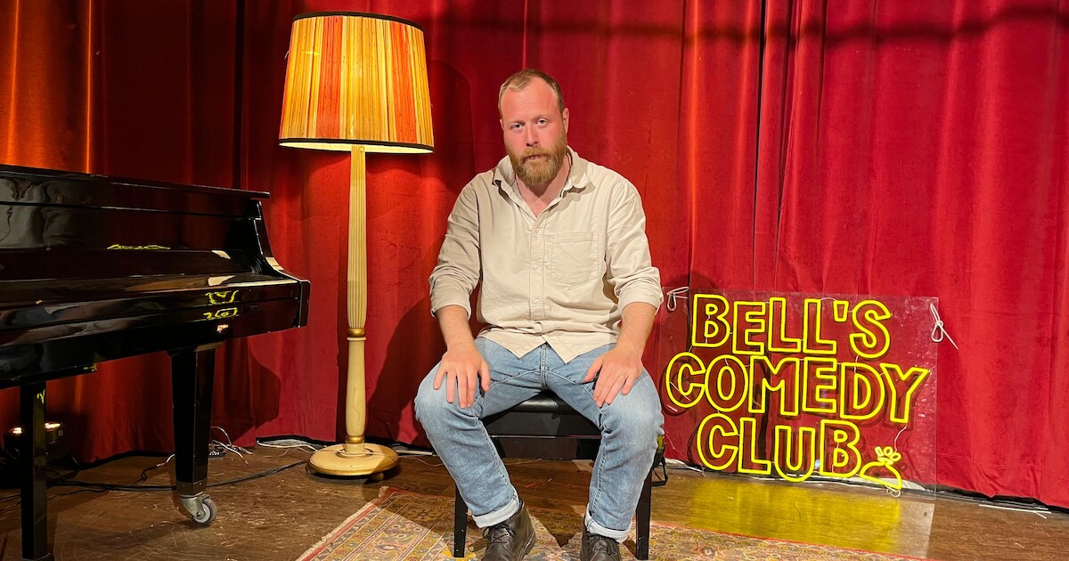 Comedian Stephen Bell took stand-up comedy more seriously | Nieuws | ED.nl