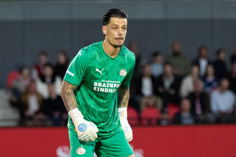 PSV gaat na PEC even naar Ibiza, en daarna wacht de topper tegen Ajax ...