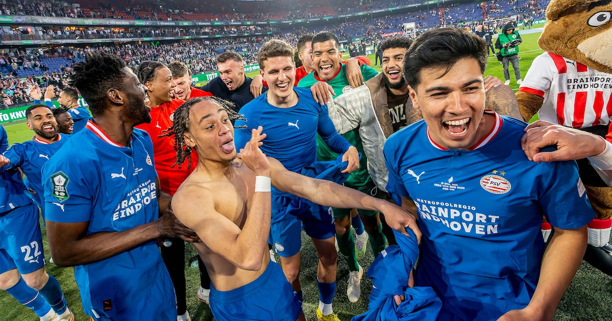 PSV laat Gutiérrez na ‘opgegooide balletjes’ definitief naar Mexico ...