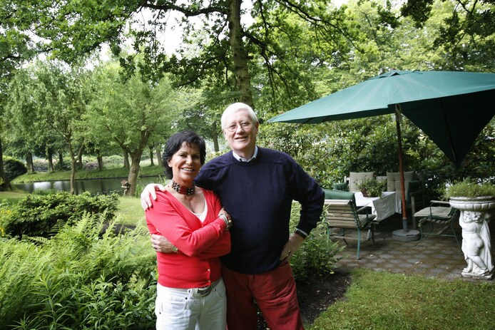 Hans Wiegel en zijn leven in Heeze: van politiek commentaar tot pyjama ...