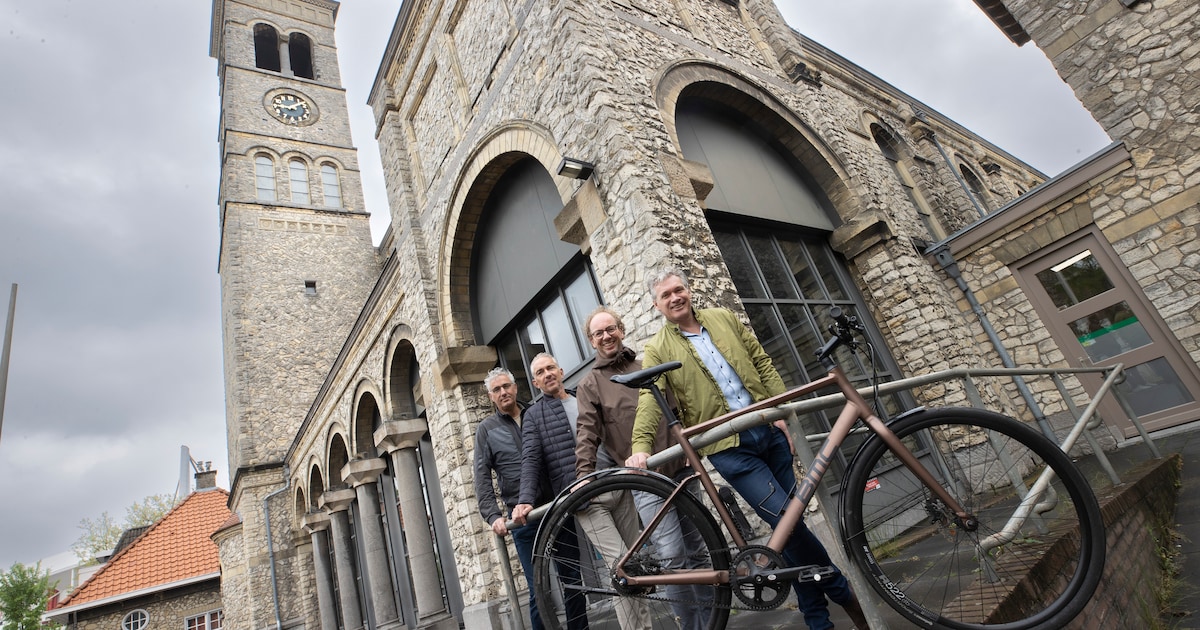 Eindhovense Steentjeskerk moet fietswalhalla worden, met mogelijke ...
