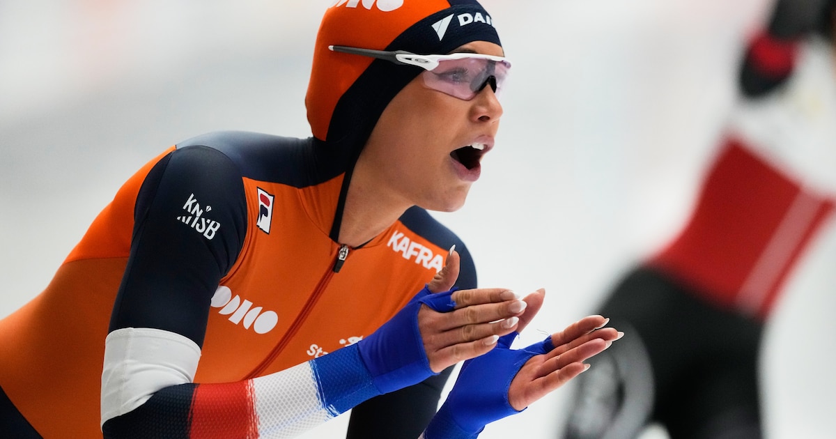LIVE schaatsen | Jutta Leerdam toont topvorm met baanrecord in Inzell ...