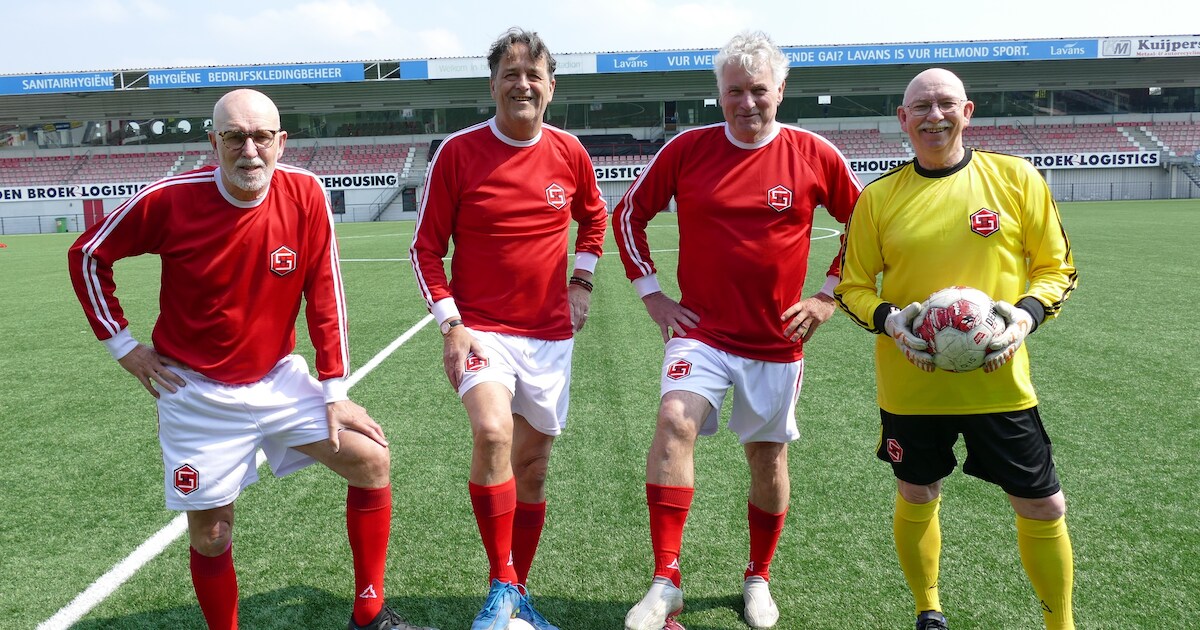 Kampioenen van toen na veertig jaar bij elkaar: Helmond Sport huldigt ...