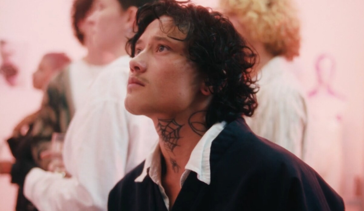 Acteur Sky James Bronkhorst (27), bekend van NTR-serie A teenage love ...