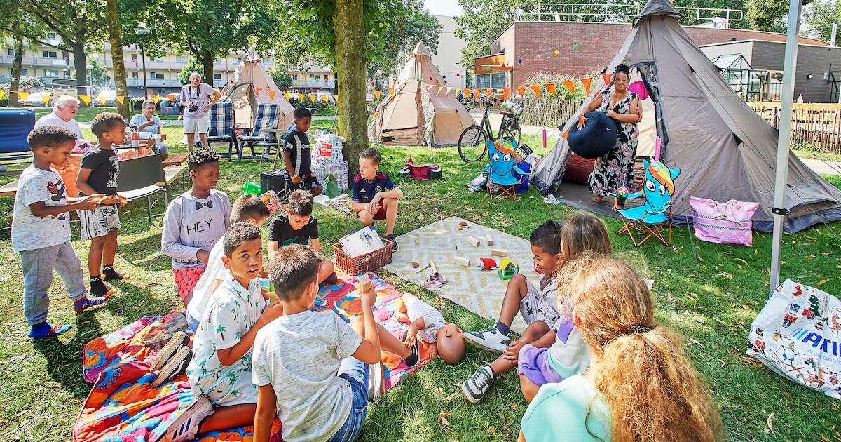 Kamperen tussen de flats in Uden: ‘Op de camping is iedereen gelijk ...
