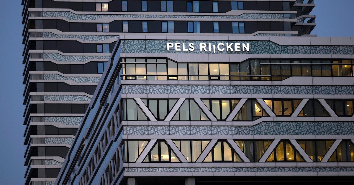 Landsadvocaat krijgt waarschuwing voor bewaren vertrouwelijke e-mails ...