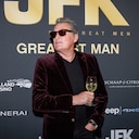 Wie draagt in vredesnaam van ’s morgens vroeg tot ’s avonds laat een ...