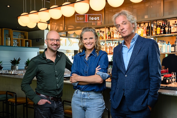 Tim de Wit volgt Sophie Hilbrand op, talkshow Bar Laat krijgt nieuwe ...
