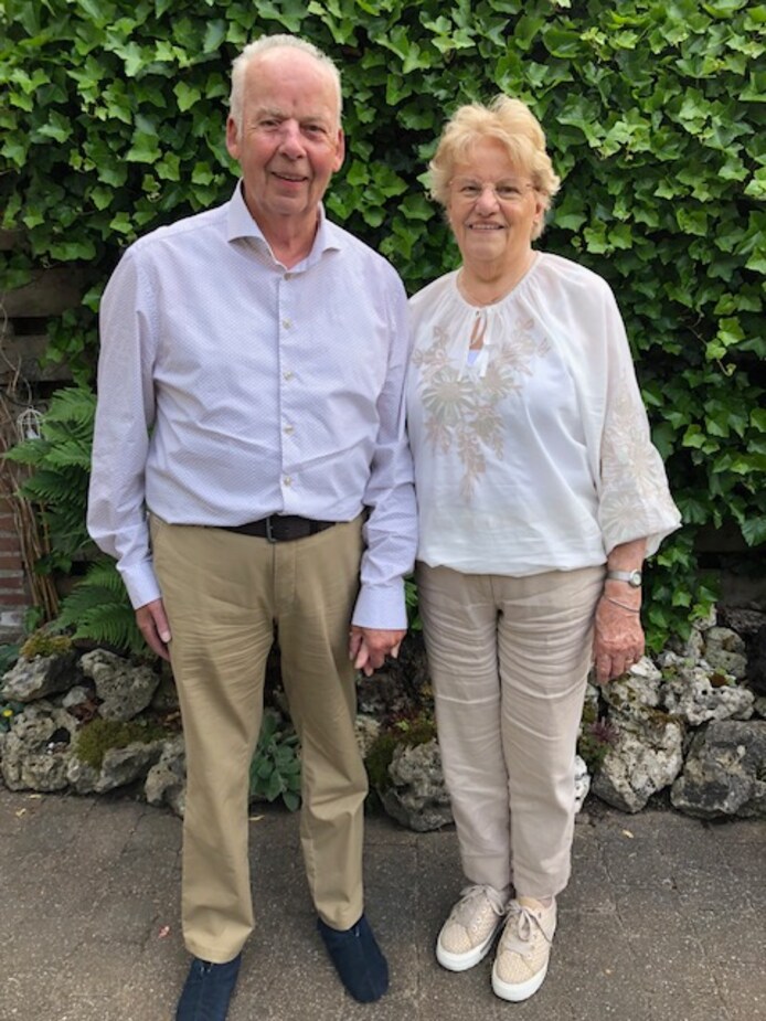 Voor diamanten Huub en Willy is Qiu Shou het zonnetje in huis | Someren ...