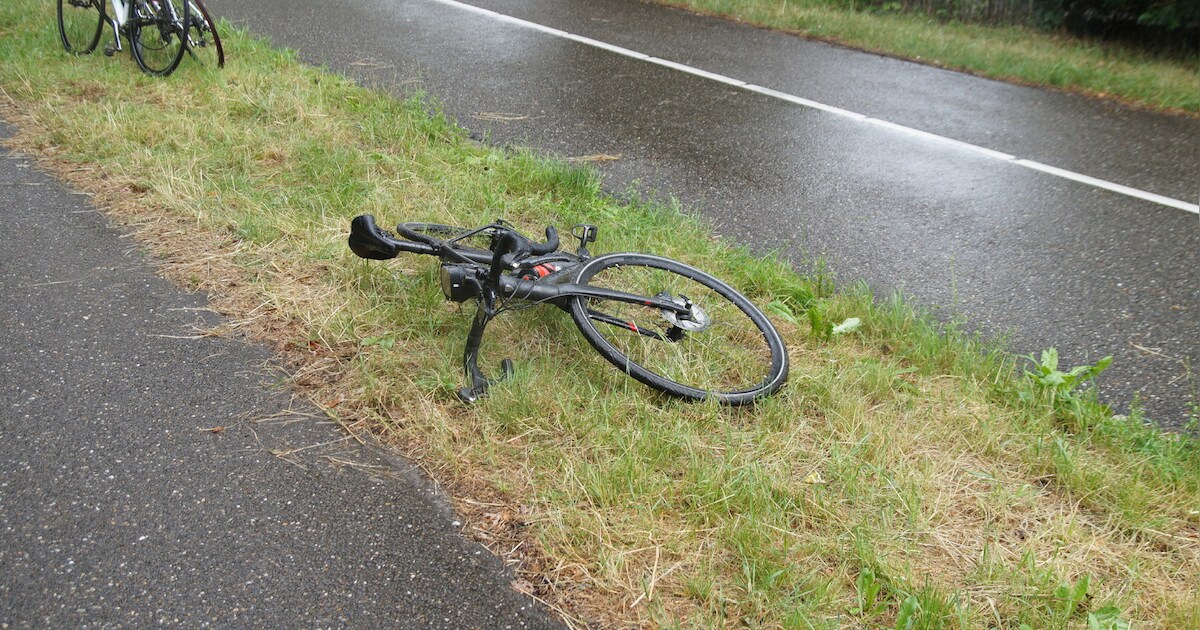 Traumahelikopter naar Drunen voor gevallen wielrenner | Brabant | ED.nl
