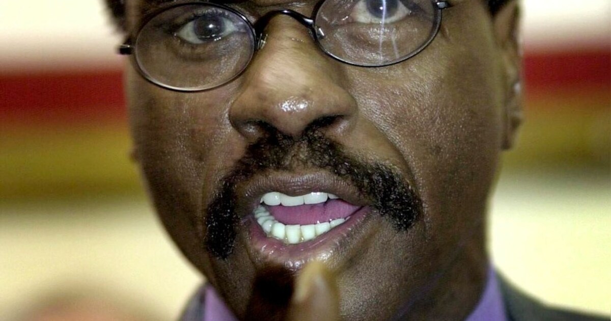 Bokser 'Hurricane' Carter (76), die 20 jaar ten onrechte vastzat ...