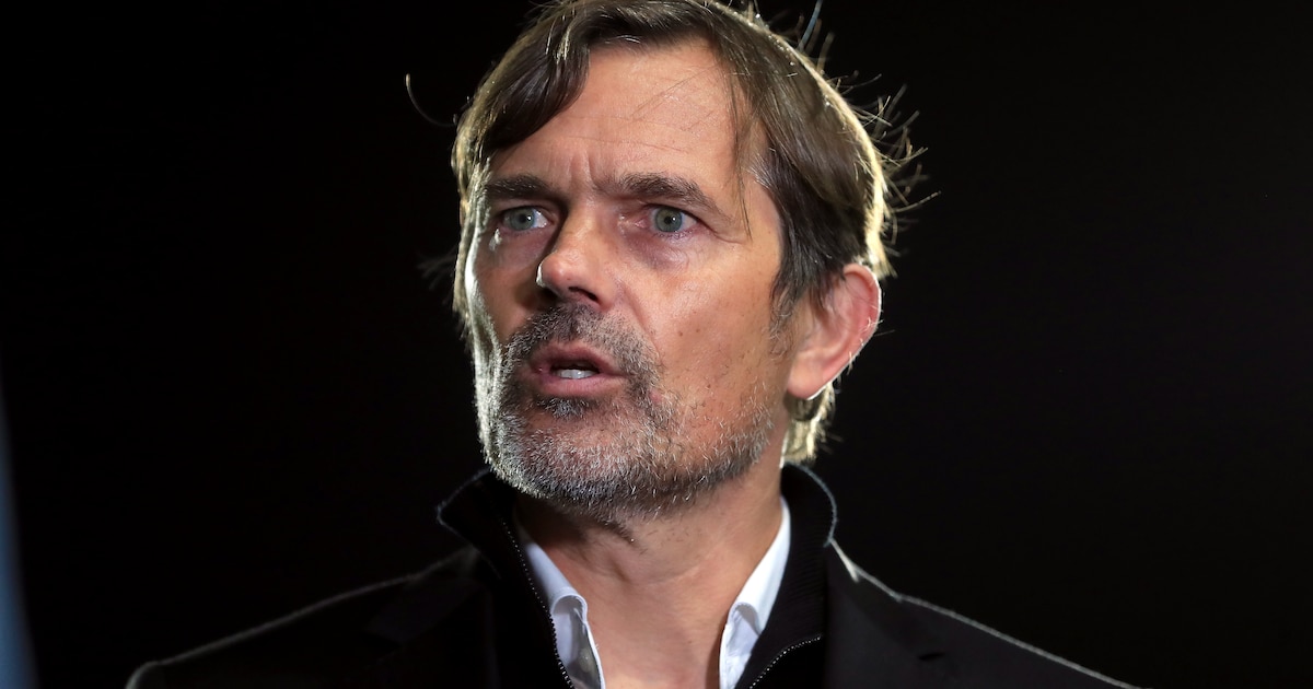PSV-icoon Phillip Cocu ziet ook zijn tweede trainersklus na PSV ...