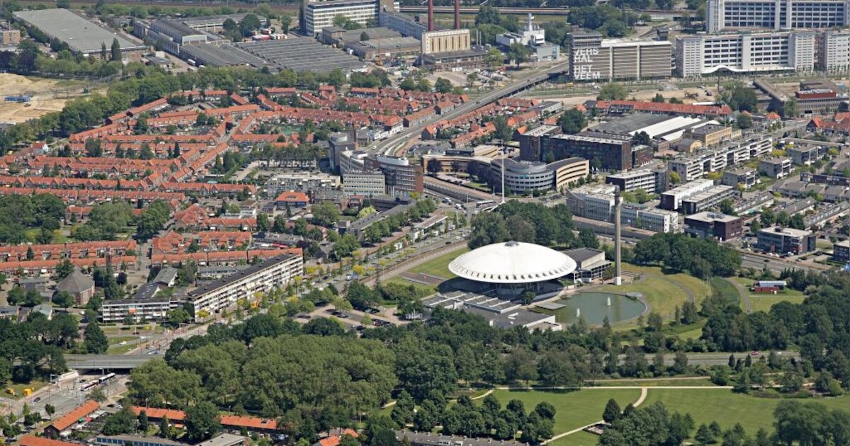 Kist als spiegel van dode | Eindhoven | ed.nl