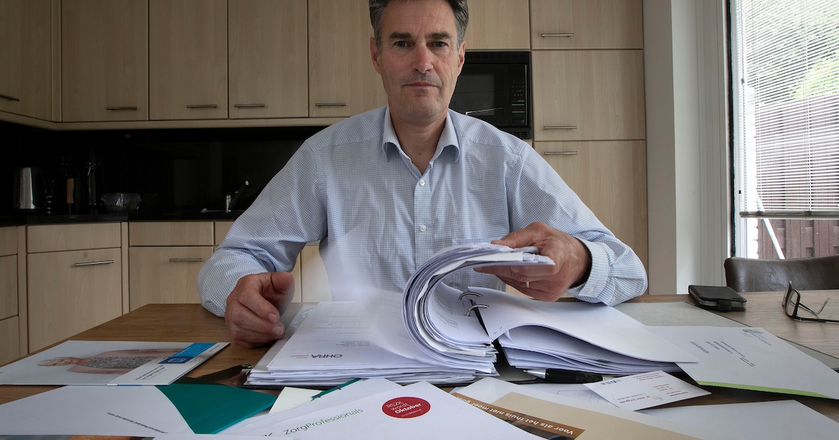 Marcel Vos uit Eindhoven zoekt naar plek in verpleeghuis voor ouders ...