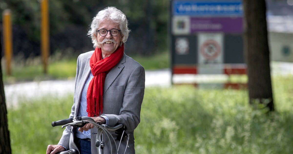 Na 38 jaar klapt Geert (78) zijn nieuwsantenne in: ‘Mijn vrouw heeft ...