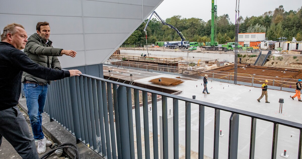 Zwemmen in regenwater en extra zonnepanelen maken nieuwe Tongelreep ...