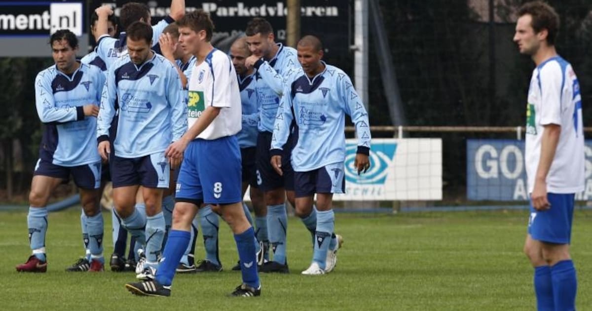 Deurne voetbalt niet meer als een kampioen | Amateurvoetbal | ED.nl