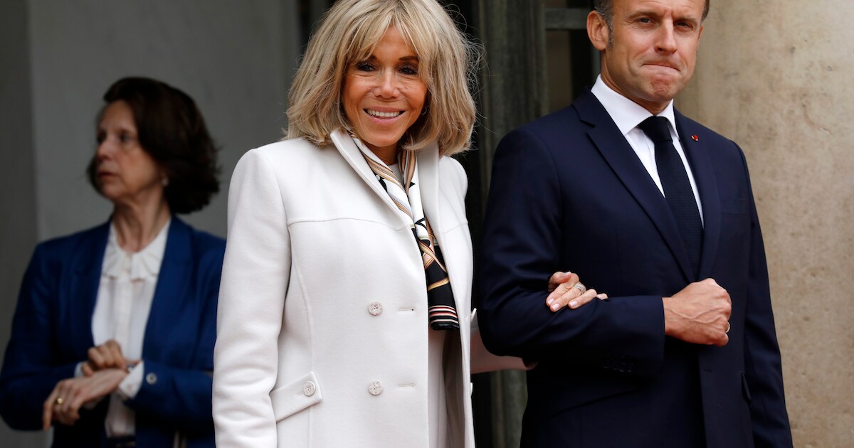 Presidentsvrouw Brigitte Macron klaar met leugens dat ze als man is ...