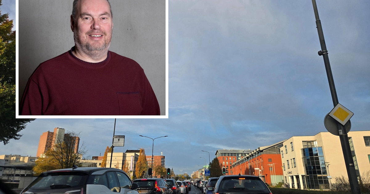 Deze week in Helmond: we staan stil in de file maar toch moet het ...