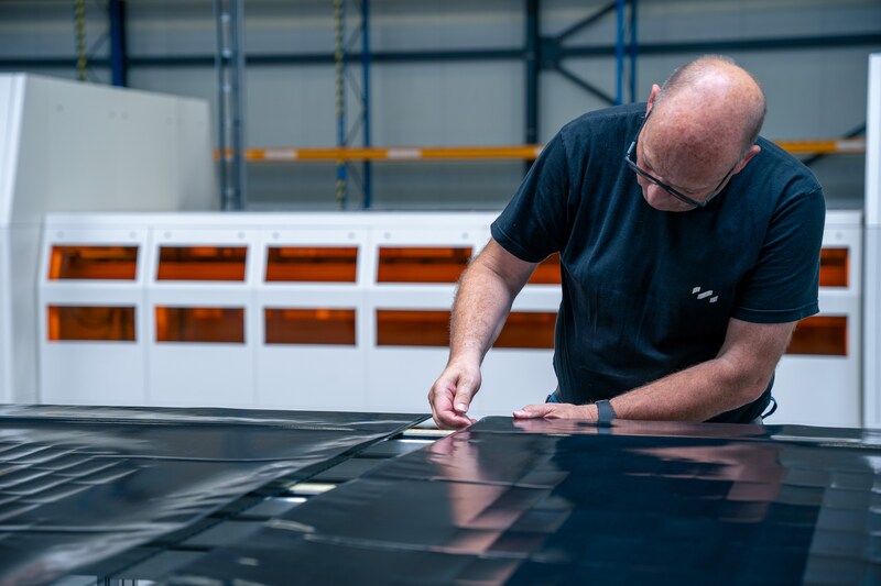 10 miljoen euro voor de droom van rijden op de zon; Lightyear pakt door ...