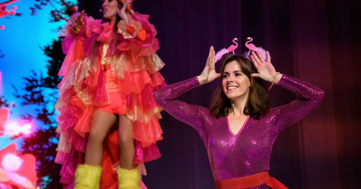Jolijn (27) uit Lieshout schittert in schaatsmusical Alice in ...
