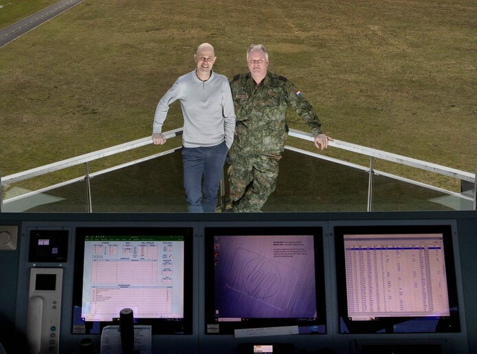 Eindhoven Airport en Defensie gaan theaters in: ‘show zoals College ...