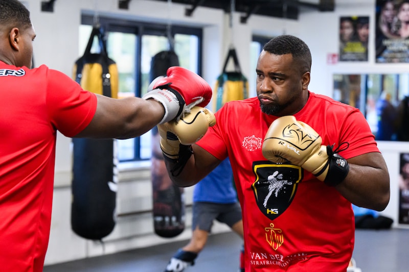 Brabantse vechter (39) keert terug bij Glory en hoopt op gevecht met ...