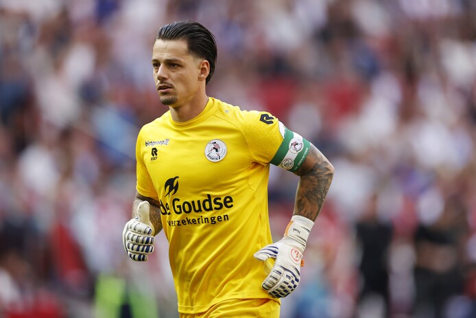 PSV maakt werk van goalie Olij in kader van ‘groter plaatje’ | PSV | ed.nl