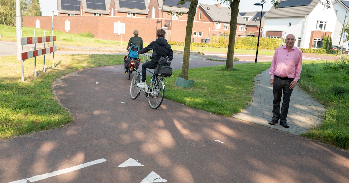 Auto op de stoep, voetpad dat doodloopt: ‘Voetganger heeft ook in ...