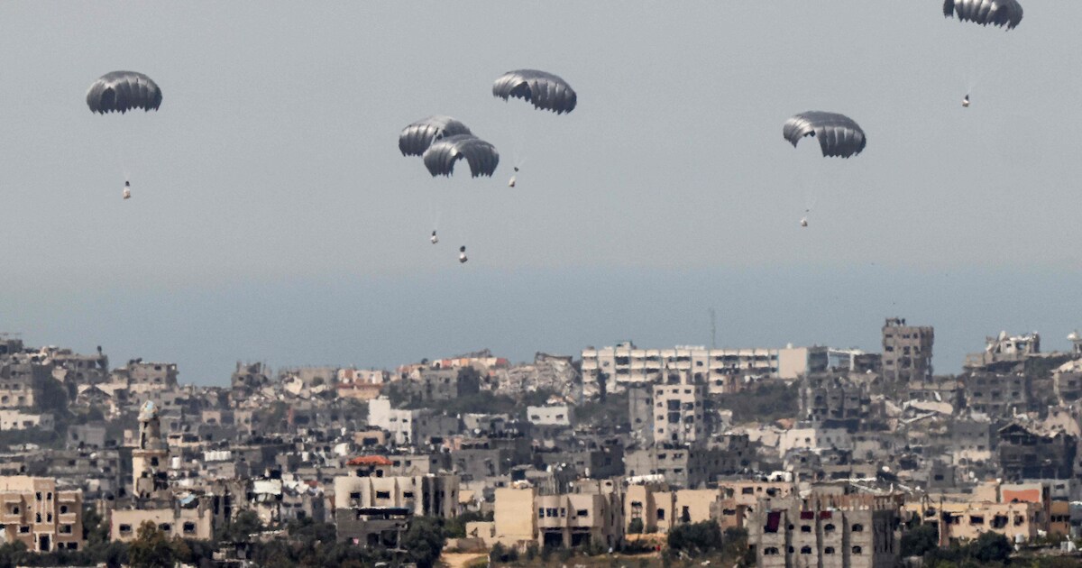 Nederland gaat noodpakketten droppen boven Gaza, samen met andere ...