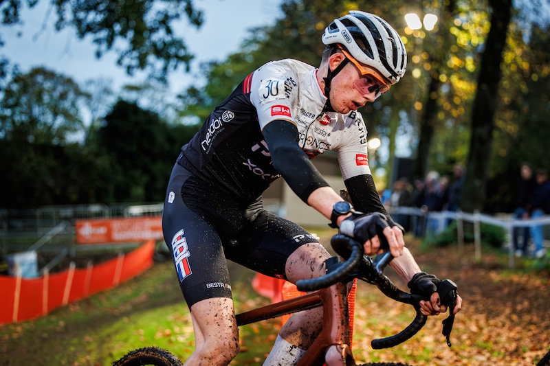 Naast talentvolle veldrijder is Kai van Hoof ook fietsenmaker: ‘Ik ...