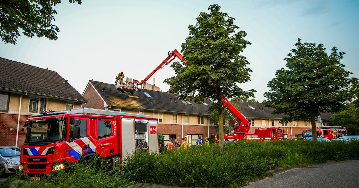 Oorzaak zolderbrand Helmond is niet gevonden | Helmond | ED.nl