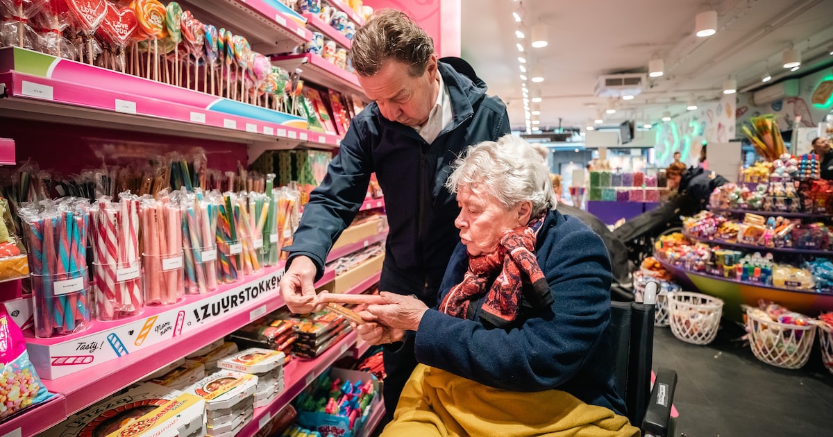 Na jaren nog eens winkelen in de Eindhovense binnenstad: Riet (89 ...