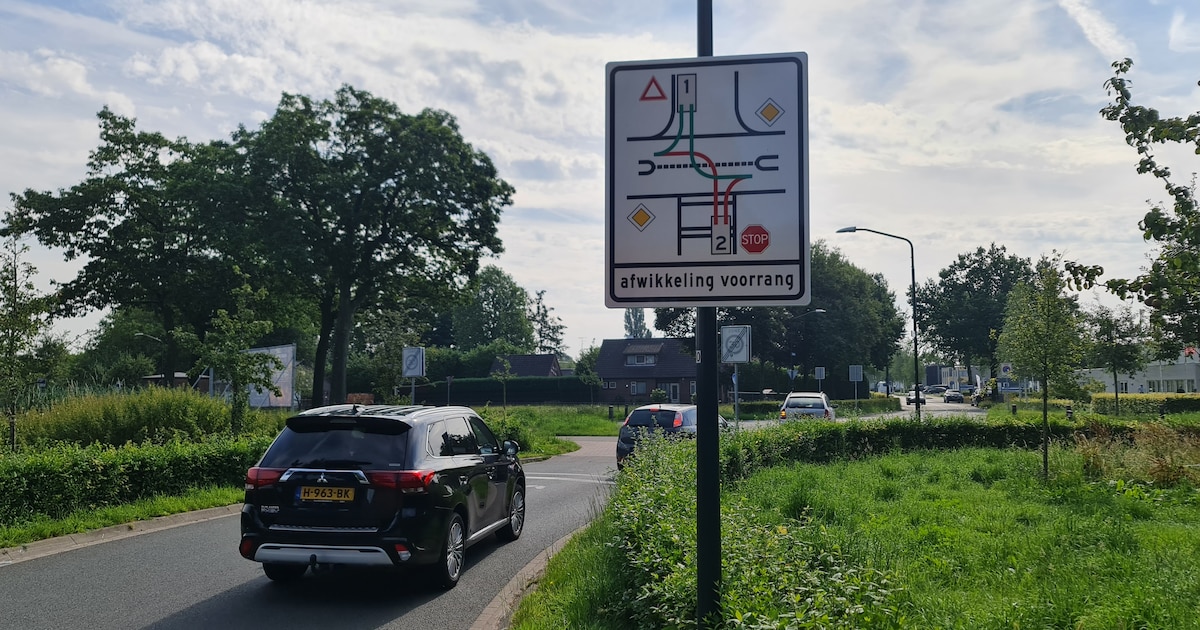 Massale verwarring in Gemert: nieuw verkeersbord maakt onduidelijke ...