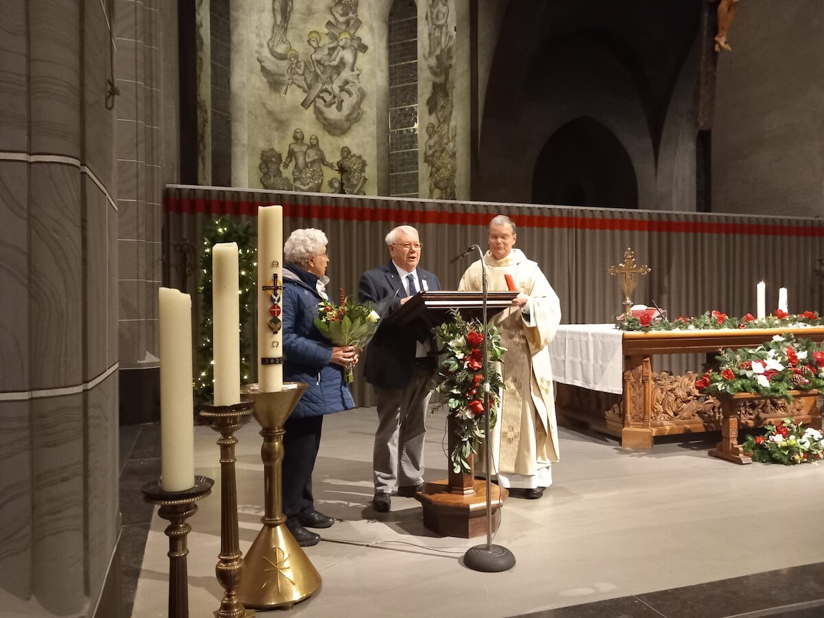 Jan van de Put heeft na een lintje van de koning er nu ook een van de ...