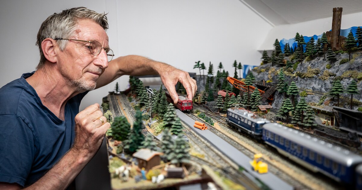 Modeltrein­baan van Roland (64) uit Asten is een beetje van hem en een ...
