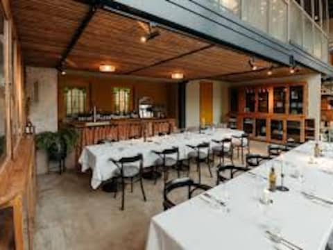 Nieuwe lunchroom in voormalig Hotel De Kroon in Oirschot | Regio | ED.nl
